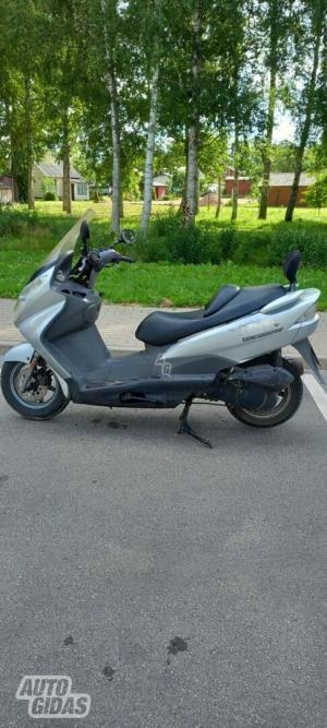 Grey Suzuki Burgman 2025 in Siauliai, with an engine capacity of 0.13 L and mileage of 15 thousand km for 750 €, photo 3 on AUTOMOTO.COM.LV