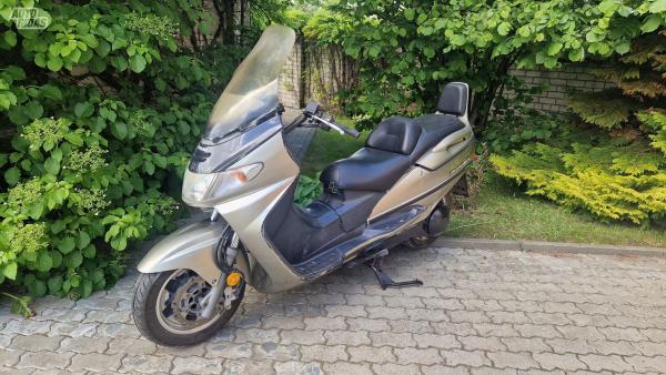 Suzuki Burgman 2000 in Vilnius, with an engine capacity of 0.00 L and mileage of 0 thousand km for 450 €, photo 1 on AUTOMOTO.COM.LV