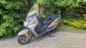 Сузуки Burgman 2000 в Вильнюс, объемом двигателя 0.00 л и пробегом 0 тыс. км за 450 €, фото  на AUTOMOTO.COM.LV