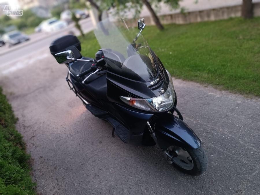 Suzuki Burgman 2000 in Raseiniai, with an engine capacity of 0.40 L and mileage of 0 thousand km for 830 €, photo 6 on AUTOMOTO.COM.LV