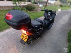 Suzuki Burgman 2000 in Raseiniai, with an engine capacity of 0.40 L and mileage of 0 thousand km for 830 €, photo 7 on AUTOMOTO.COM.LV