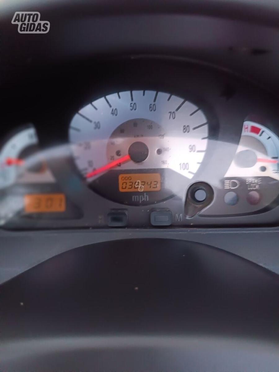 Suzuki Burgman 2000 in Raseiniai, with an engine capacity of 0.40 L and mileage of 0 thousand km for 830 €, photo 9 on AUTOMOTO.COM.LV