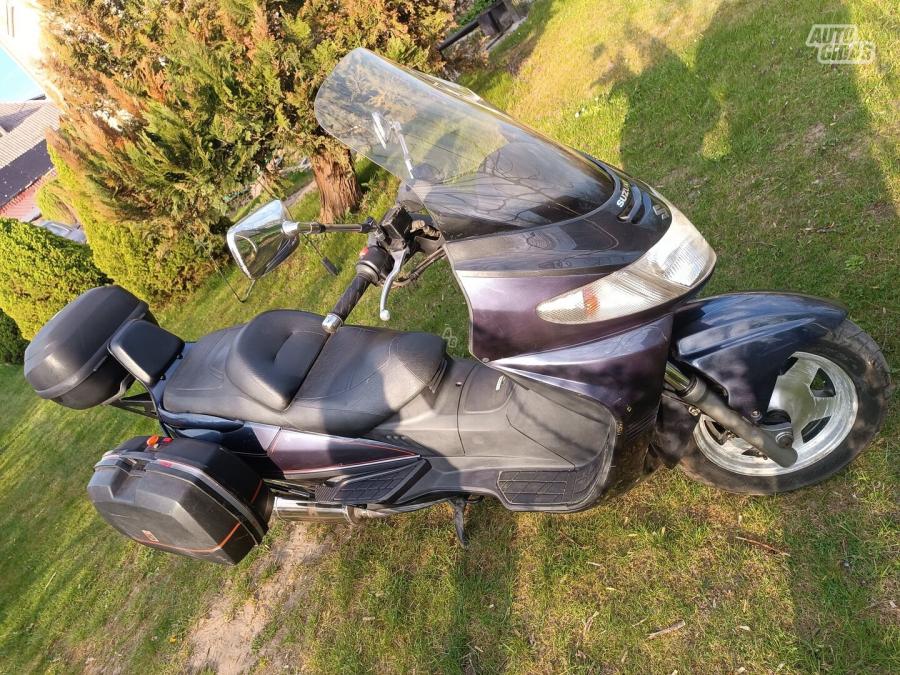 Сузуки Burgman 2003 в Расейняй, объемом двигателя 0.00 л и пробегом 0 тыс. км за 1299 €, фото 3 на AUTOMOTO.COM.LV