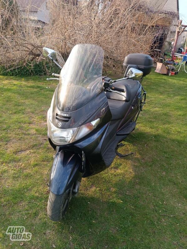 Suzuki Burgman 2003 in Raseiniai, with an engine capacity of 0.00 L and mileage of 0 thousand km for 1299 €, photo 4 on AUTOMOTO.COM.LV