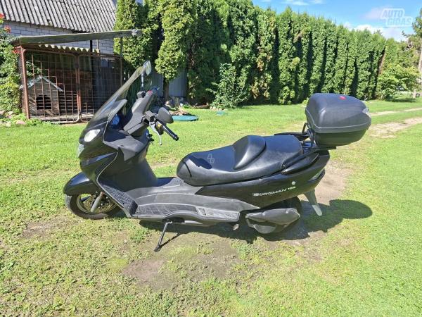 Сузуки Burgman 2004 в Вилкавишкис, объемом двигателя 0.13 л и пробегом 26 тыс. км за 1300 €, фото 1 на AUTOMOTO.COM.LV