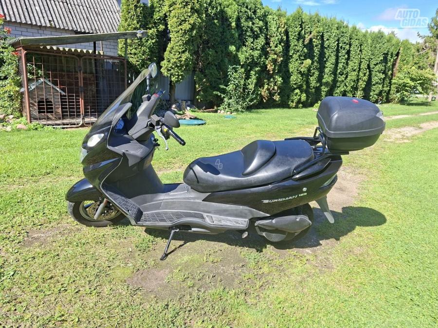 Suzuki Burgman 2004 in Vilkaviskis, with an engine capacity of 0.13 L and mileage of 26 thousand km for 1300 €, photo 1 on AUTOMOTO.COM.LV