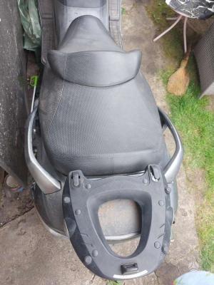 Suzuki Burgman 2006 Kauņa, ar dzinēja tilpumu 0.65 L un nobraukumu 30 tūkst. km par 1500 €, foto 6 vietnē AUTOMOTO.COM.LV