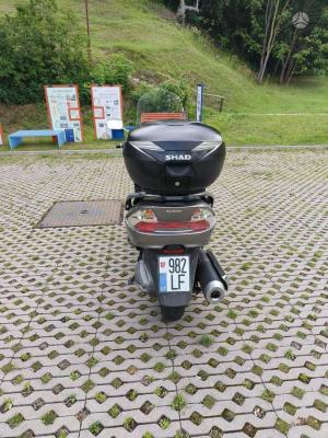 Сузуки Burgman 2007 в Каунас, объемом двигателя 0.40 л и пробегом 5 тыс. км за 1600 €, фото 4 на AUTOMOTO.COM.LV