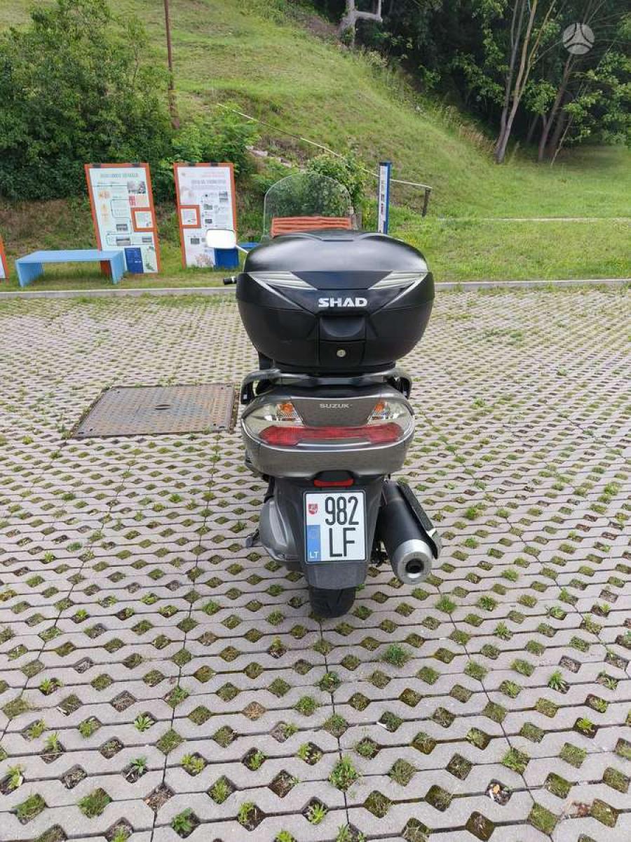 Сузуки Burgman 2007 в Каунас, объемом двигателя 0.40 л и пробегом 5 тыс. км за 1600 €, фото 4 на AUTOMOTO.COM.LV