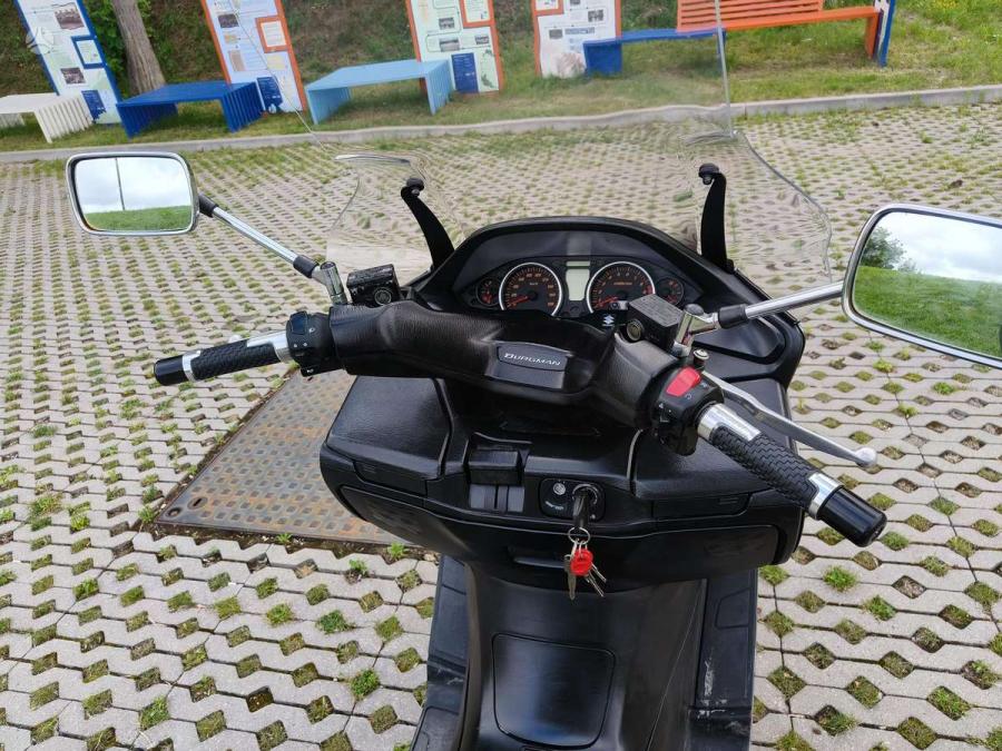 Сузуки Burgman 2007 в Каунас, объемом двигателя 0.40 л и пробегом 5 тыс. км за 1600 €, фото 6 на AUTOMOTO.COM.LV