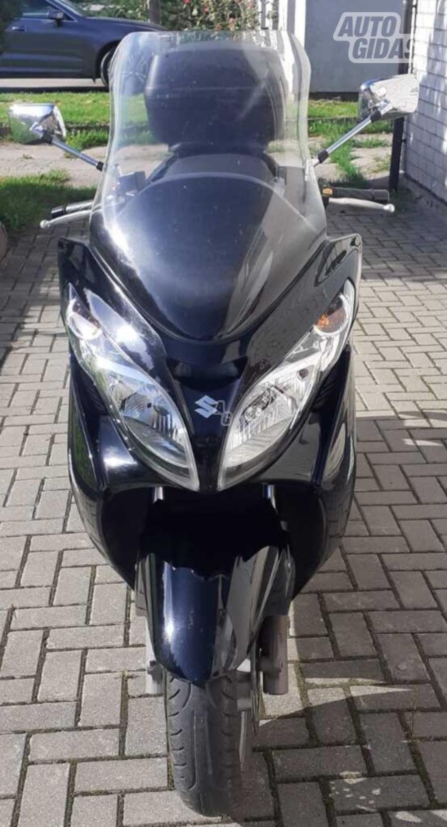 Suzuki Burgman 2007 in Birzai, with an engine capacity of 0.00 L and mileage of 0 thousand km for 2200 €, photo 3 on AUTOMOTO.COM.LV