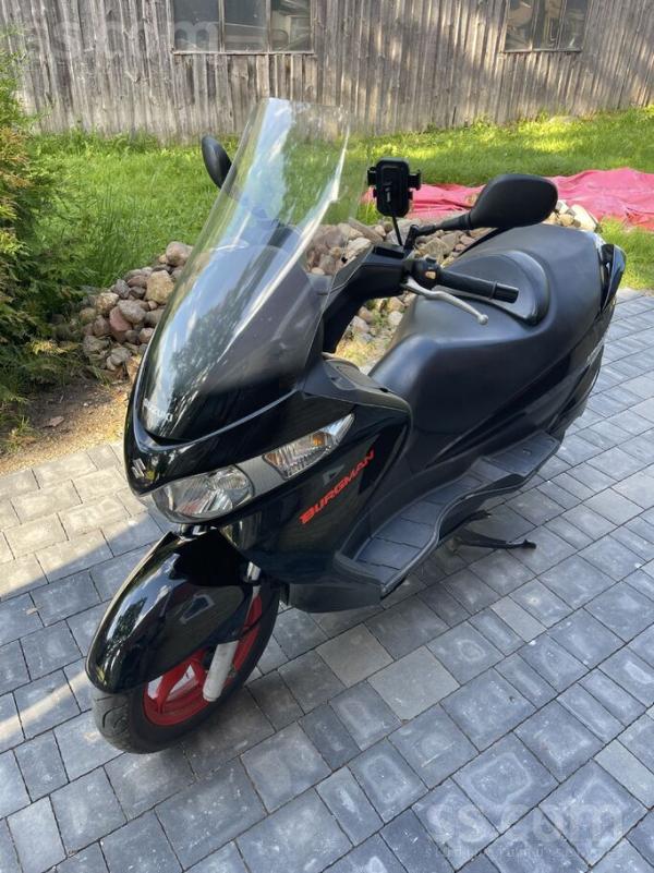 Suzuki Burgman 2008 Jelgava, ar dzinēja tilpumu 0.13 L un nobraukumu 0 tūkst. km par 1400 €, foto 5 vietnē AUTOMOTO.COM.LV