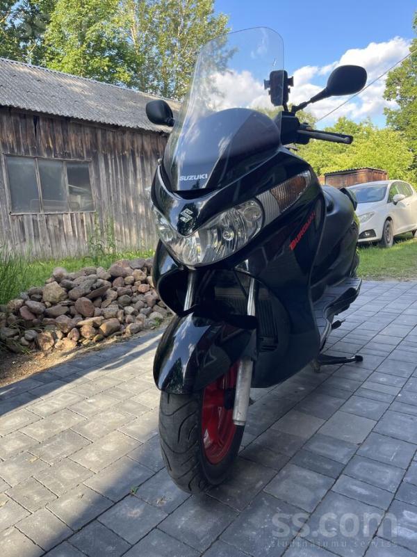 Suzuki Burgman 2008 Jelgava, ar dzinēja tilpumu 0.13 L un nobraukumu 0 tūkst. km par 1400 €, foto 6 vietnē AUTOMOTO.COM.LV