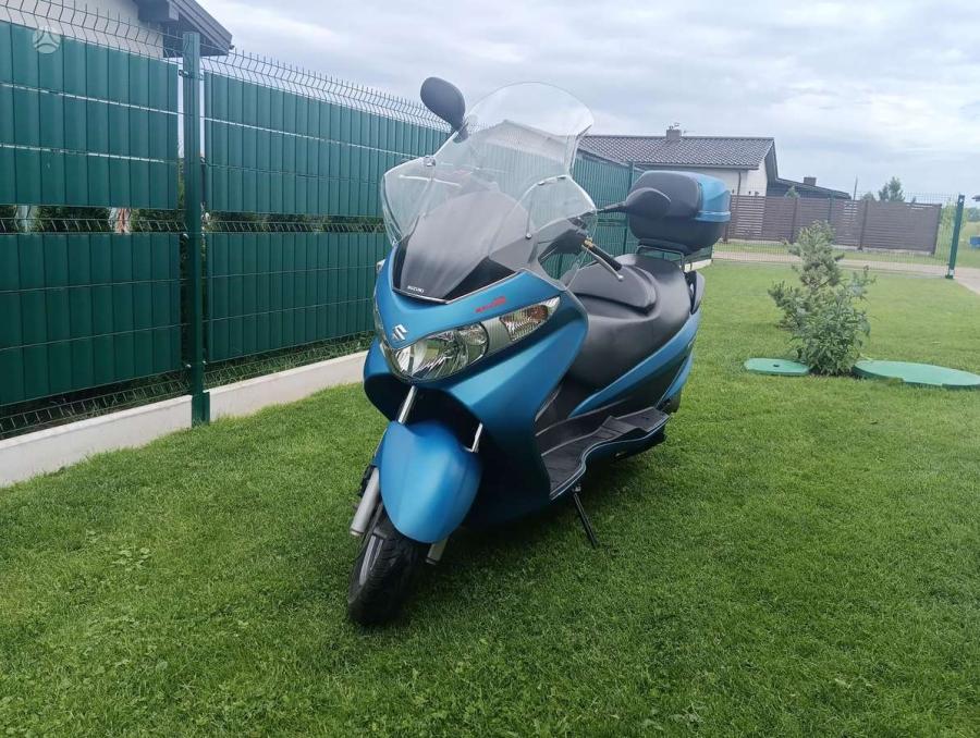 Suzuki Burgman 2008 Kauņa, ar dzinēja tilpumu 0.13 L un nobraukumu 17 tūkst. km par 1850 €, foto 3 vietnē AUTOMOTO.COM.LV