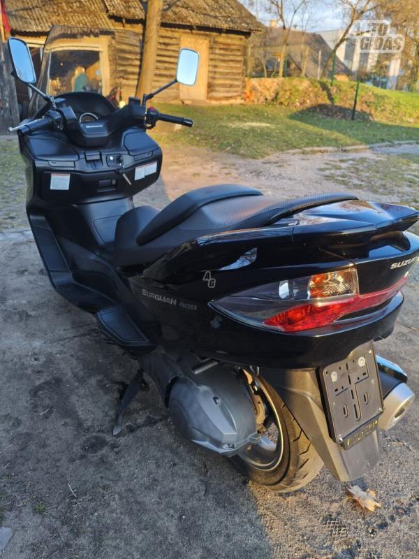 Suzuki Burgman 2009 Viļņa, ar dzinēja tilpumu 0.40 L un nobraukumu 0 tūkst. km par 1350 €, foto 4 vietnē AUTOMOTO.COM.LV