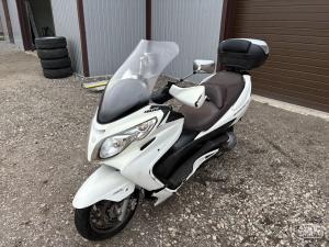 Suzuki Burgman 2009 in Kelme, with an engine capacity of 0.40 L and mileage of 60 thousand km for 915 €, photo 7 on AUTOMOTO.COM.LV