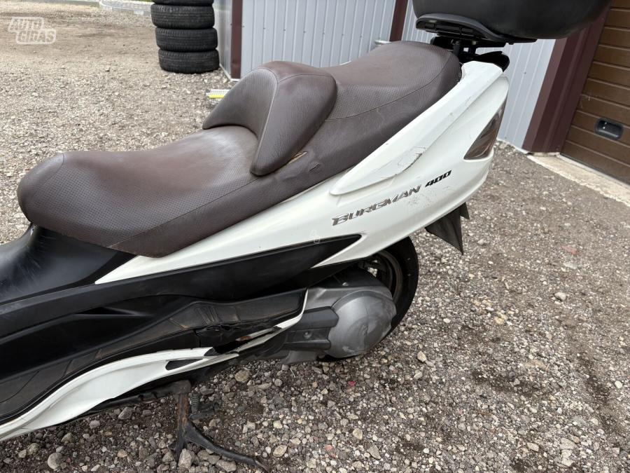 Suzuki Burgman 2009 in Kelme, with an engine capacity of 0.40 L and mileage of 60 thousand km for 915 €, photo 10 on AUTOMOTO.COM.LV