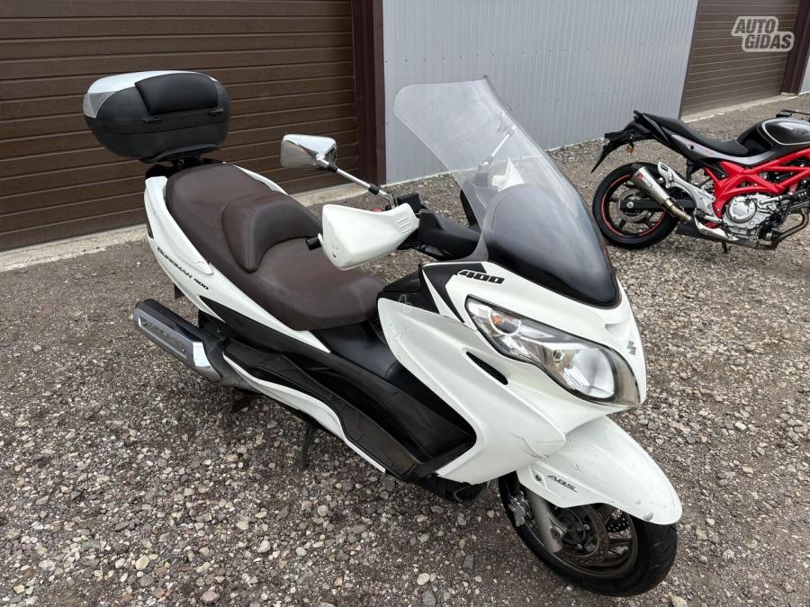 Suzuki Burgman 2009 in Kelme, with an engine capacity of 0.40 L and mileage of 60 thousand km for 915 €, photo 14 on AUTOMOTO.COM.LV