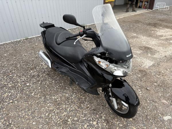 Suzuki Burgman 2010 in Kelme, with an engine capacity of 0.13 L and mileage of 23 thousand km for 515 €, photo 1 on AUTOMOTO.COM.LV