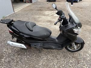 Suzuki Burgman 2010 Kelmė, ar dzinēja tilpumu 0.13 L un nobraukumu 23 tūkst. km par 515 €, foto 3 vietnē AUTOMOTO.COM.LV