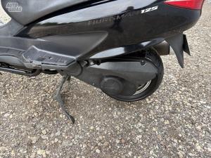 Suzuki Burgman 2010 Kelmė, ar dzinēja tilpumu 0.13 L un nobraukumu 23 tūkst. km par 515 €, foto 10 vietnē AUTOMOTO.COM.LV