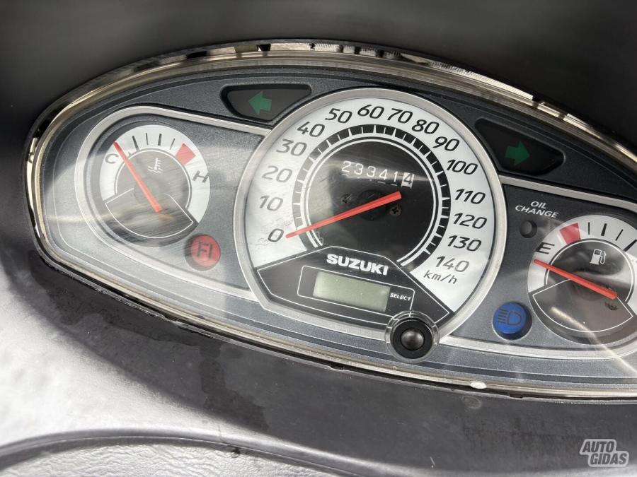 Suzuki Burgman 2010 Kelmė, ar dzinēja tilpumu 0.13 L un nobraukumu 23 tūkst. km par 515 €, foto 15 vietnē AUTOMOTO.COM.LV