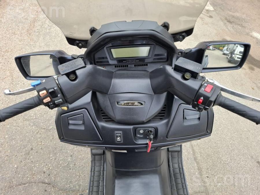 Suzuki Burgman 2012 in Riga, with an engine capacity of 0.65 L and mileage of 0 thousand km for 4500 €, photo 8 on AUTOMOTO.COM.LV