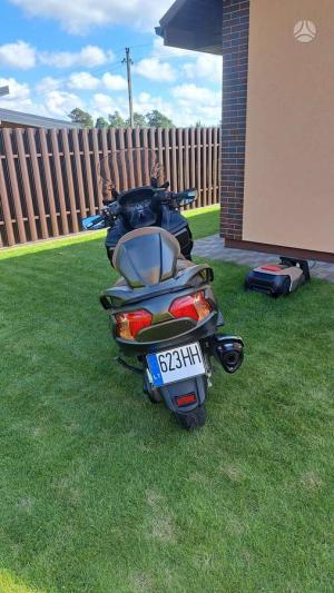 Suzuki Burgman 2014 Šalčininkai, ar dzinēja tilpumu 0.65 L un nobraukumu 35 tūkst. km par 3800 €, foto 7 vietnē AUTOMOTO.COM.LV