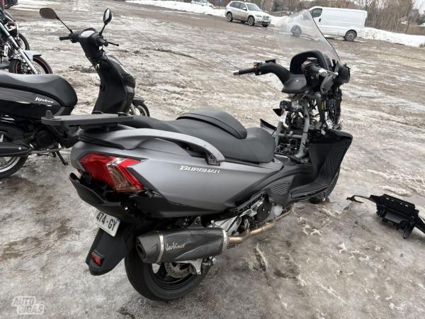 Suzuki Burgman 2015 in Kelme, with an engine capacity of 0.65 L and mileage of 18 thousand km for 865 €, photo 4 on AUTOMOTO.COM.LV