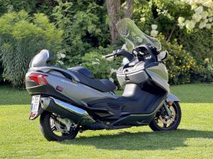 Suzuki Burgman 2018 Kauņa, ar dzinēja tilpumu 0.65 L un nobraukumu 12 tūkst. km par 4350 €, foto 14 vietnē AUTOMOTO.COM.LV