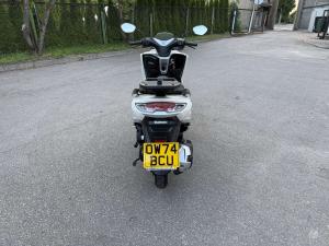 Balts Suzuki Burgman 2024 Kelmė, ar dzinēja tilpumu 0.13 L un nobraukumu 5 tūkst. km par 2499 €, foto 10 vietnē AUTOMOTO.COM.LV