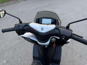 Balts Suzuki Burgman 2024 Kelmė, ar dzinēja tilpumu 0.13 L un nobraukumu 5 tūkst. km par 2499 €, foto 13 vietnē AUTOMOTO.COM.LV