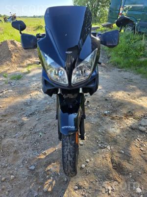 Suzuki DL 1000 2003 in Daugavpils, with an engine capacity of 1.00 L and mileage of 0 thousand km for 1850 €, photo 3 on AUTOMOTO.COM.LV
