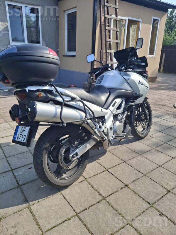 Suzuki DL 1000 2003 Liepāja, ar dzinēja tilpumu 1.00 L un nobraukumu 0 tūkst. km par 3200 €, foto 3 vietnē AUTOMOTO.COM.LV