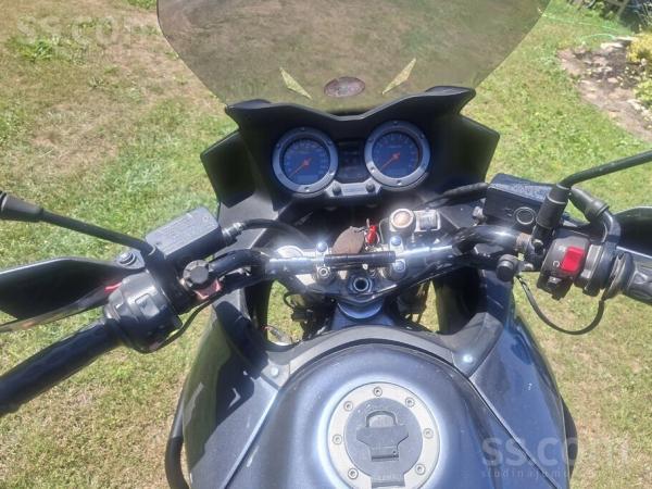 Suzuki DL 1000 2003 in Jurmala, with an engine capacity of 1.00 L and mileage of 0 thousand km for 3200 €, photo 4 on AUTOMOTO.COM.LV
