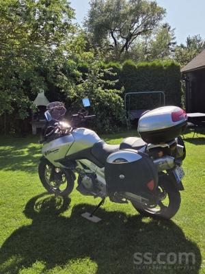 Suzuki DL 1000 2003 in Ventspils, with an engine capacity of 1.00 L and mileage of 0 thousand km for 2900 €, photo 5 on AUTOMOTO.COM.LV