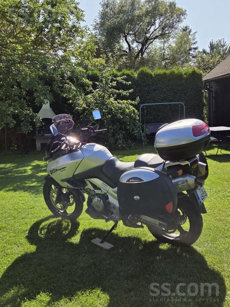Suzuki DL 1000 2003 in Ventspils, with an engine capacity of 1.00 L and mileage of 0 thousand km for 2900 €, photo 5 on AUTOMOTO.COM.LV