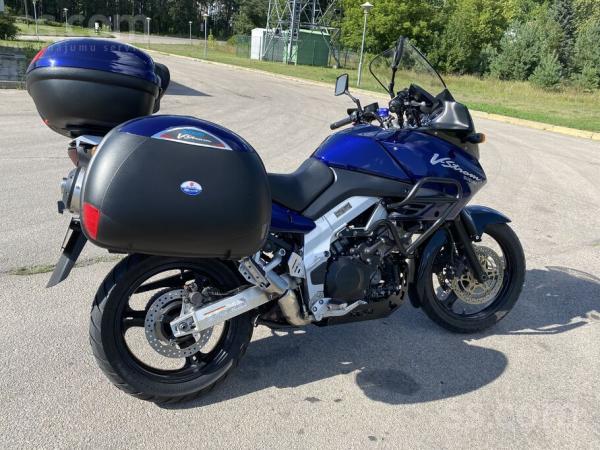 Suzuki DL 1000 2004 in Daugavpils, with an engine capacity of 1.00 L and mileage of 0 thousand km for 3100 €, photo 4 on AUTOMOTO.COM.LV