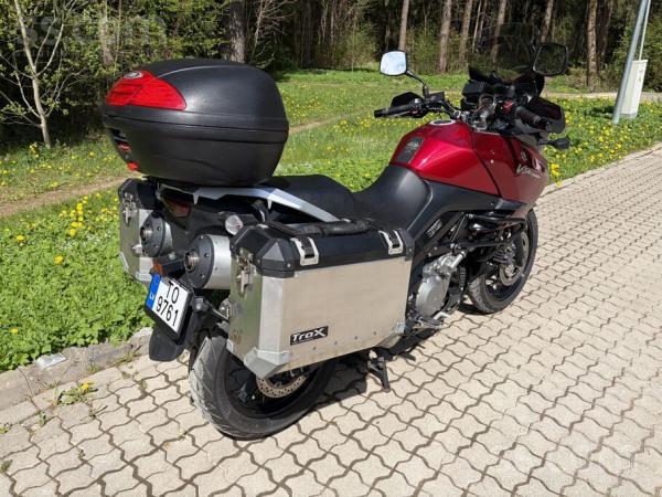 Сузуки DL 1000 2007 в Огре, объемом двигателя 1.00 л и пробегом 0 тыс. км за 4500 €, фото 2 на AUTOMOTO.COM.LV