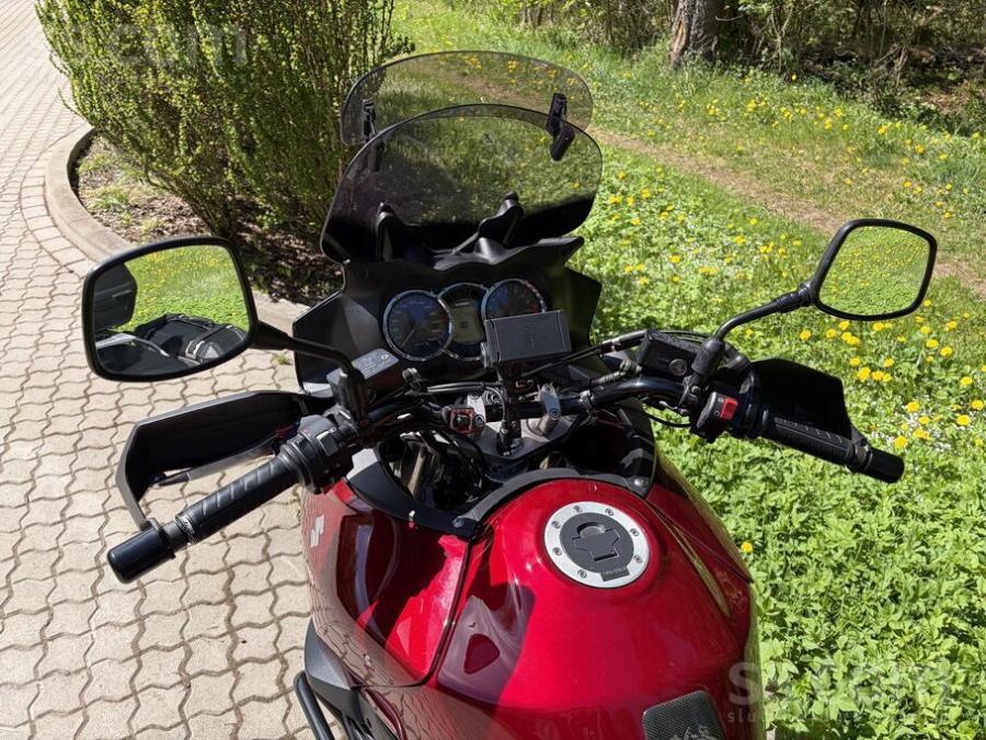 Suzuki DL 1000 2007 Ogre, ar dzinēja tilpumu 1.00 L un nobraukumu 0 tūkst. km par 4500 €, foto 6 vietnē AUTOMOTO.COM.LV