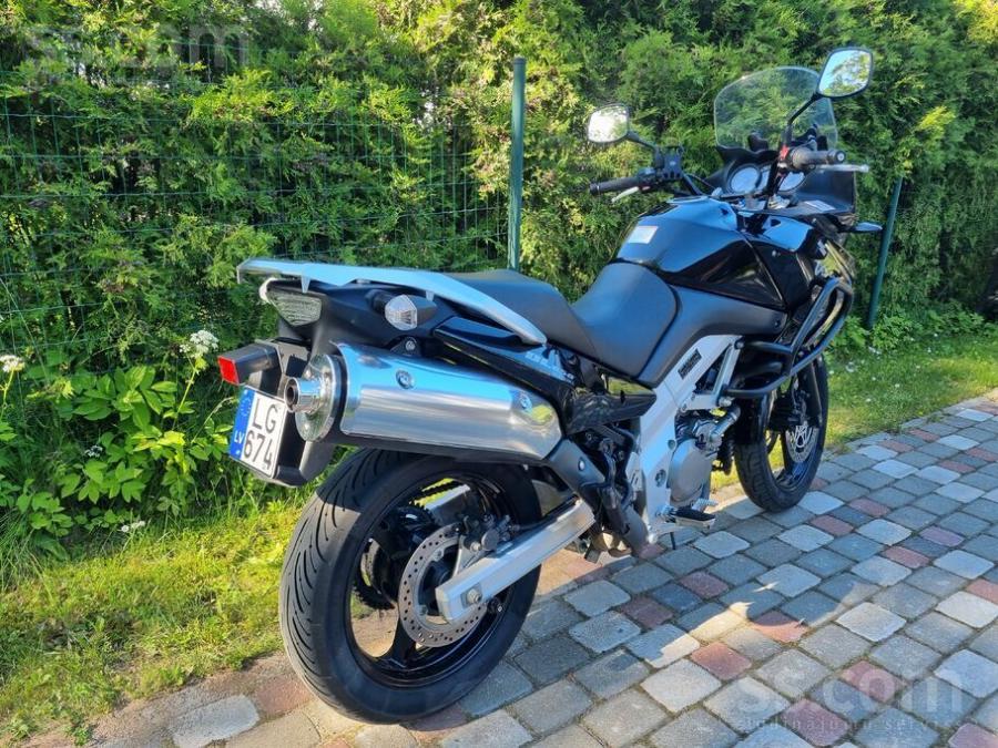 Suzuki DL 650 2004 in Cesis, with an engine capacity of 0.65 L and mileage of 0 thousand km for 3100 €, photo 3 on AUTOMOTO.COM.LV