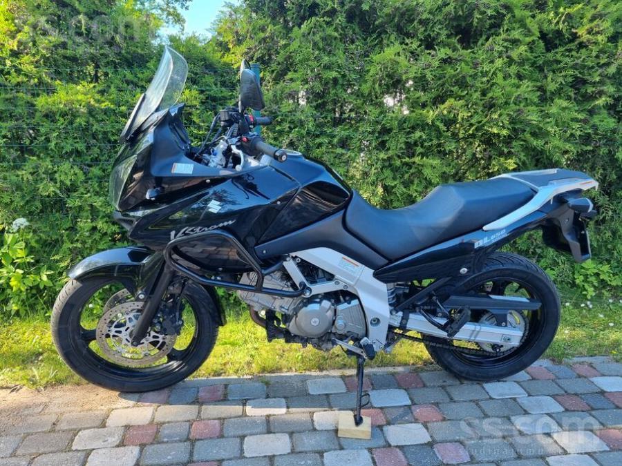 Suzuki DL 650 2004 in Cesis, with an engine capacity of 0.65 L and mileage of 0 thousand km for 3100 €, photo 5 on AUTOMOTO.COM.LV