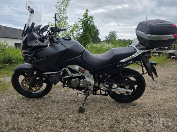Suzuki DL 650 2004 in Daugavpils, with an engine capacity of 0.65 L and mileage of 0 thousand km for 850 €, photo 4 on AUTOMOTO.COM.LV