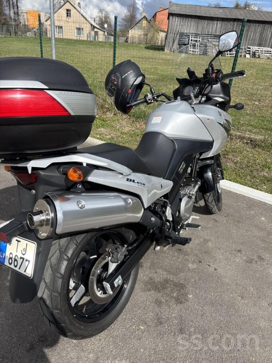 Suzuki DL 650 2005 in Ludza, with an engine capacity of 0.65 L and mileage of 0 thousand km for 3990 €, photo 3 on AUTOMOTO.COM.LV