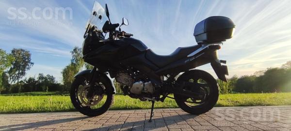 Suzuki DL 650 2005 in Saldus, with an engine capacity of 0.65 L and mileage of 0 thousand km for 3100 €, photo 4 on AUTOMOTO.COM.LV