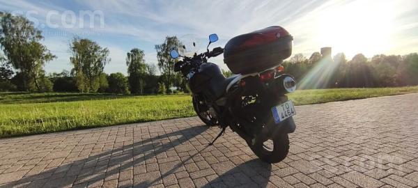 Suzuki DL 650 2005 in Saldus, with an engine capacity of 0.65 L and mileage of 0 thousand km for 3100 €, photo 5 on AUTOMOTO.COM.LV