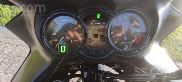 Suzuki DL 650 2005 in Saldus, with an engine capacity of 0.65 L and mileage of 0 thousand km for 3100 €, photo 7 on AUTOMOTO.COM.LV