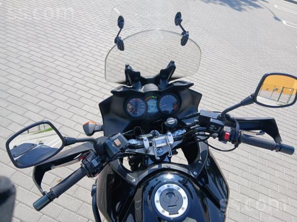 Suzuki DL 650 2005 Dobele, ar dzinēja tilpumu 0.65 L un nobraukumu 0 tūkst. km par 3250 €, foto 4 vietnē AUTOMOTO.COM.LV