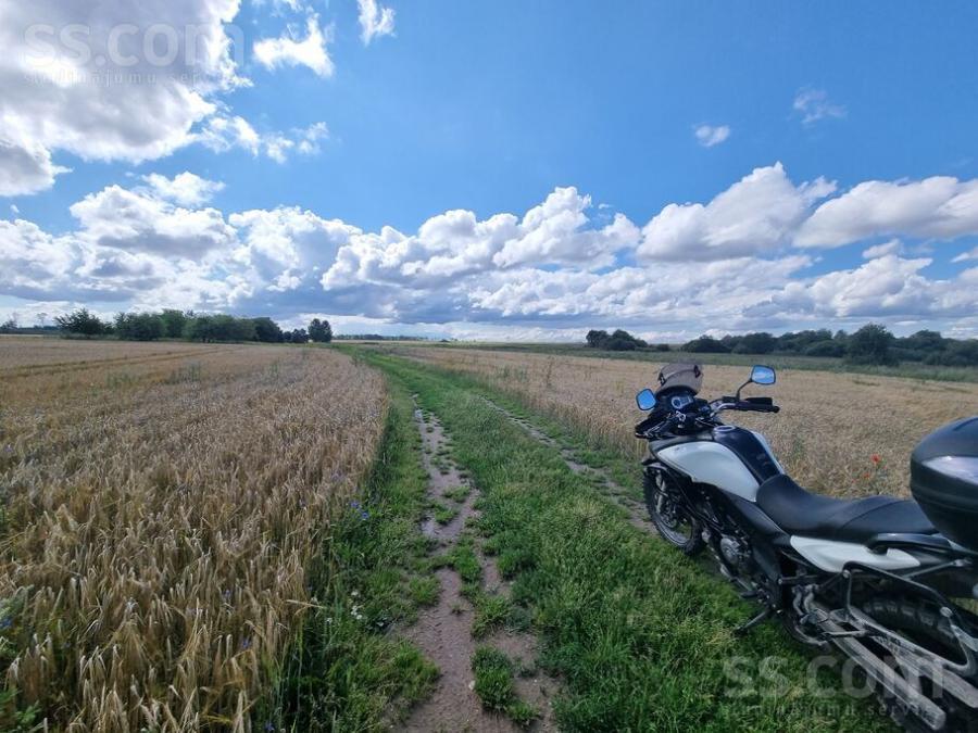 Suzuki DL 650 2012 in Riga, with an engine capacity of 0.65 L and mileage of 0 thousand km for 3000 €, photo 7 on AUTOMOTO.COM.LV