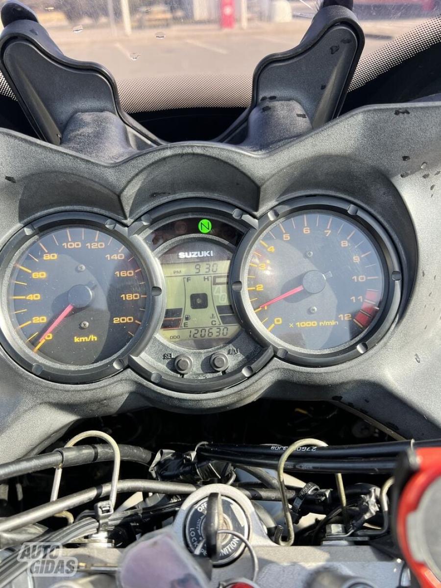 Melns Suzuki DL 2004 Kauņa, ar dzinēja tilpumu 0.00 L un nobraukumu 120 tūkst. km par 1650 €, foto 9 vietnē AUTOMOTO.COM.LV